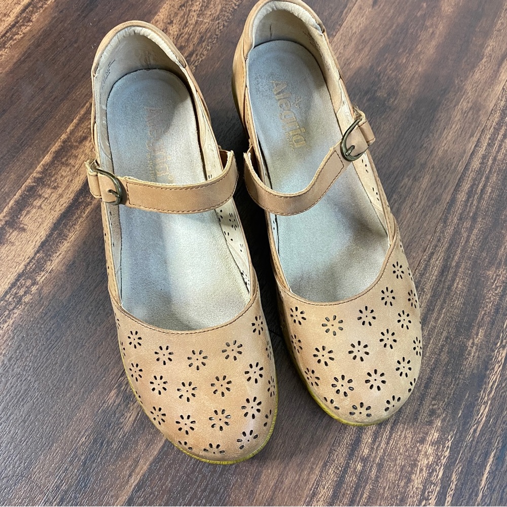 Alegria Rene Clog Mary Jane Mules Platform Laser Cut … - Gem